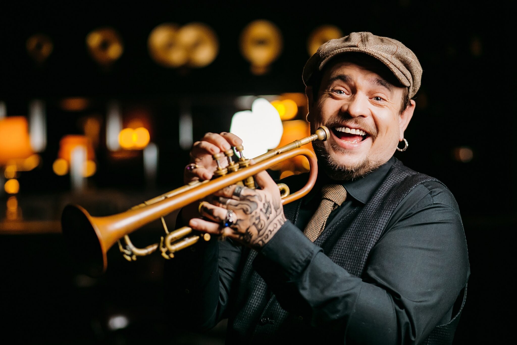 Noisy River - Ресторан с живой музыкой и видом на Фонтанку